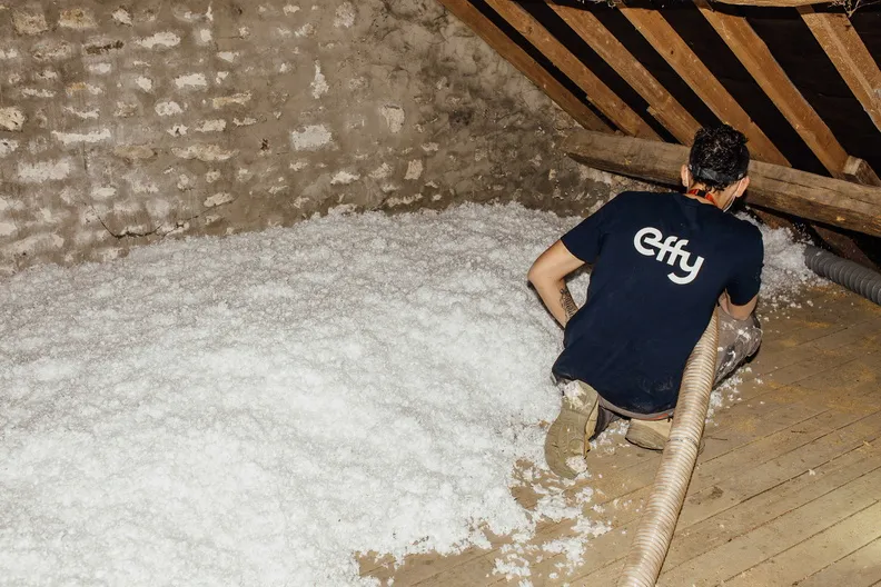 Isolation combles perdus : Techniques et Prix | Effy